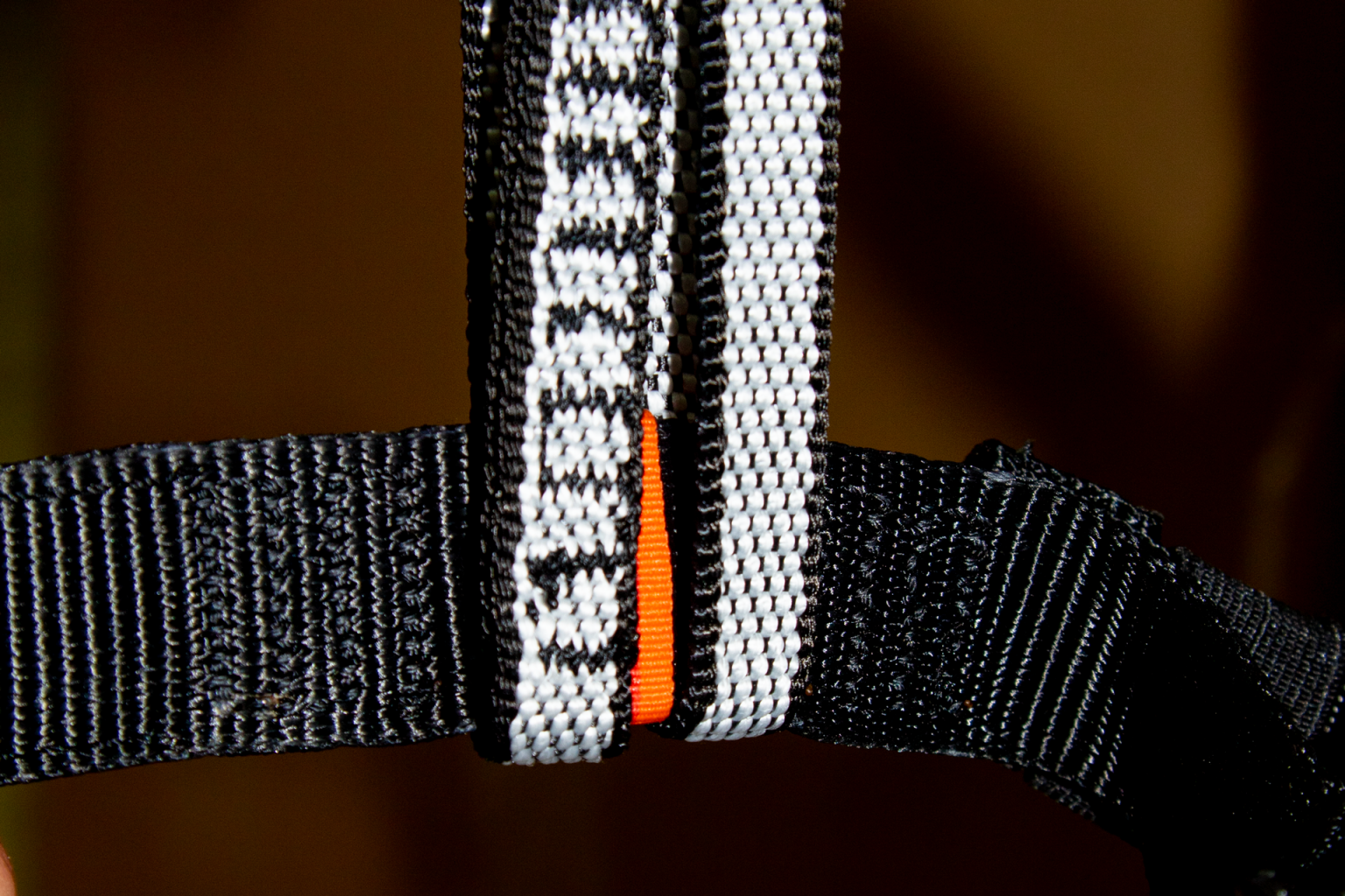 80030: Universal Safety Loop 12mm Dyneema - Apco Aviation Ltd.